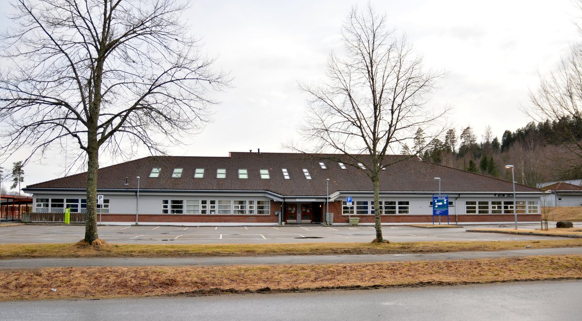 Innbrudd på skole - flere PC-er stjålet - Indre24