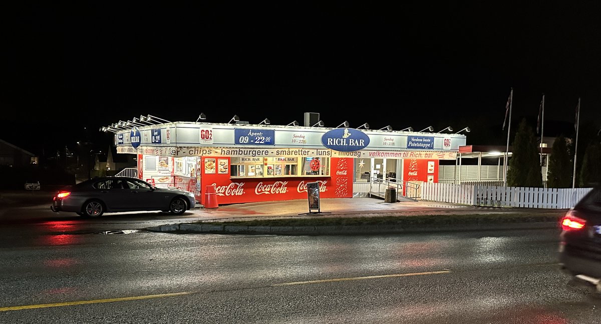 Rich. Bar stenger snart dørene for godt - Indre24